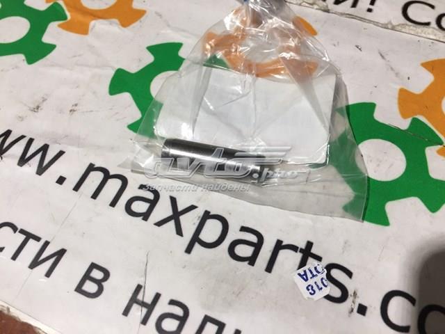 1112220020 Toyota направляющая клапана впускного