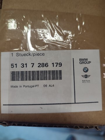 51317286179 BMW Молдинг лобового стекла левый