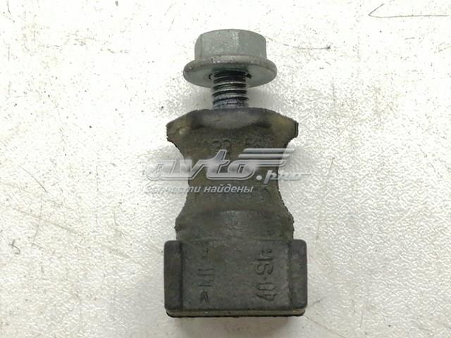06A133567B VAG кронштейн насоса воздушного
