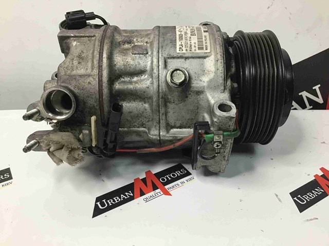 LR068127 Land Rover компрессор кондиционера