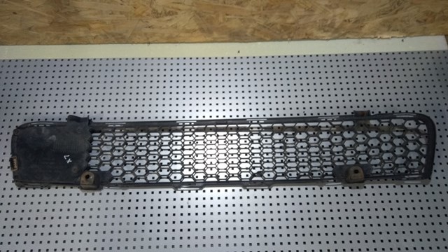 Решетка бампера переднего центральная на Mitsubishi Lancer X седан ...