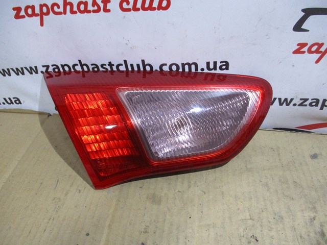 8336A035 Mitsubishi фонарь задний левый внутренний