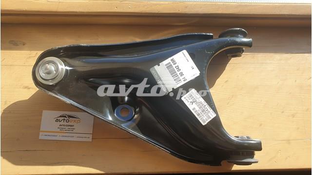 545004269R Renault (RVI) правый рычаг передней нижней подвески