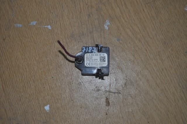 2059055615 Mercedes антенна gps