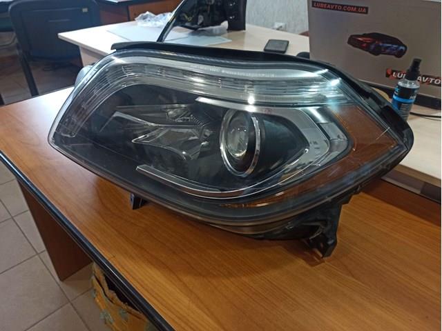 A1668205761 Mercedes фара левая