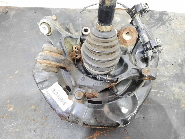 33326792524 BMW цапфа (поворотный кулак задний правый)