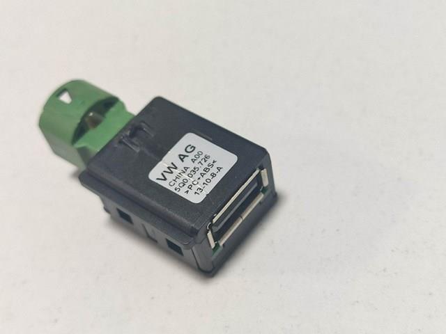 5Q0035726 VAG разъем usb