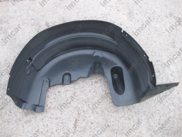 A1668847422 Mercedes подкрылок задний левый