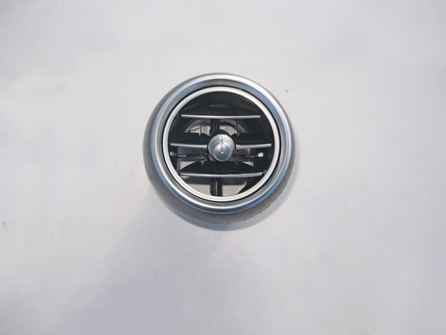 A2058304000 Mercedes вентиляционный дефлектор c w205 / glc x253