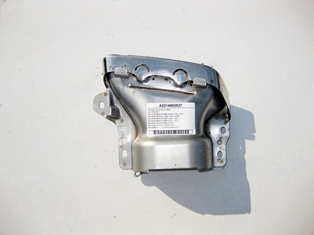 A2214903527 Mercedes насадка выпускной трубы примечание:слева