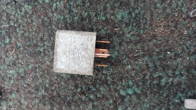 90244312 General Motors реле вентилятора