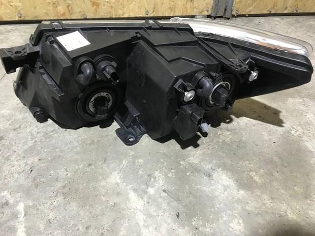 5116288AD Chrysler фара правая