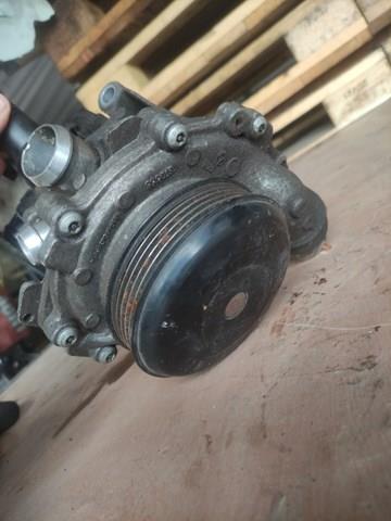 A6512000501 Mercedes насос води