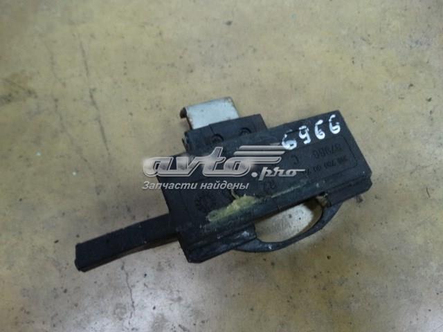 A1687800075 Mercedes тяга люка правая