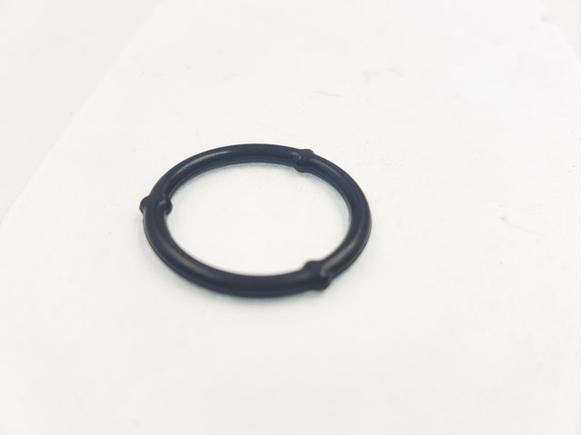 1519331010 Toyota прокладка масляного насоса