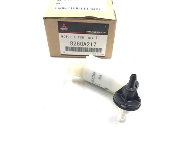 8260A217 Mitsubishi насос-мотор омывателя стекла переднего/заднего