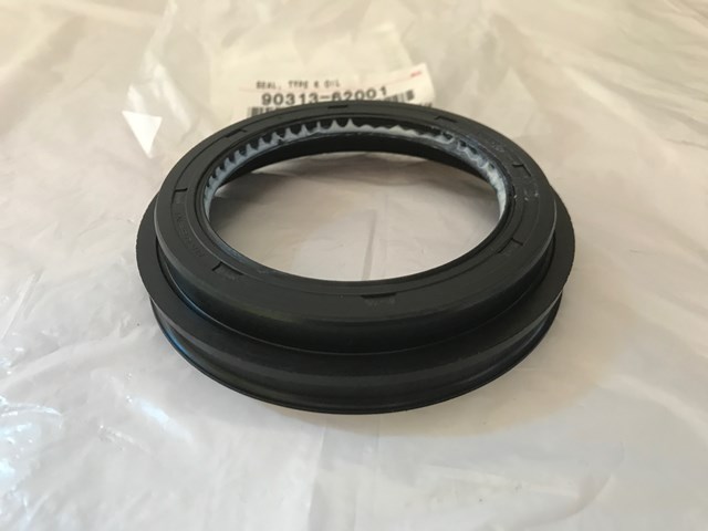 9031362001 Toyota сальник полуоси заднего моста внешний