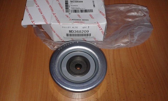 MD368209 Mitsubishi ролик приводного ремня паразитный
