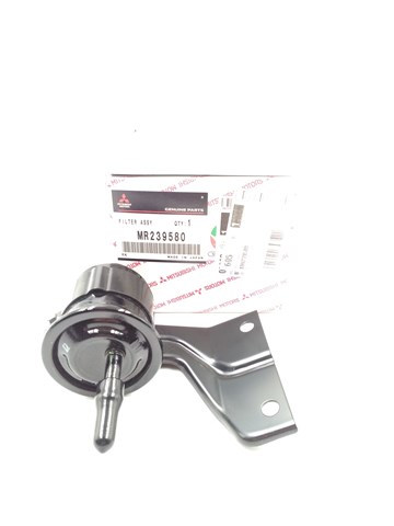 MR239580 Mitsubishi топливный фильтр