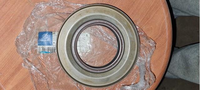 0219978547 Mercedes сальник хвостовика редуктора заднего моста