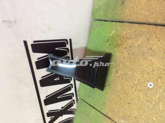 51137347382 BMW накладка (рамка решетки радиатора)