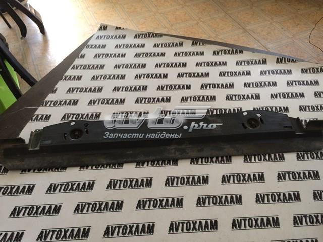 51752990839 BMW дефлектор радиатора нижний