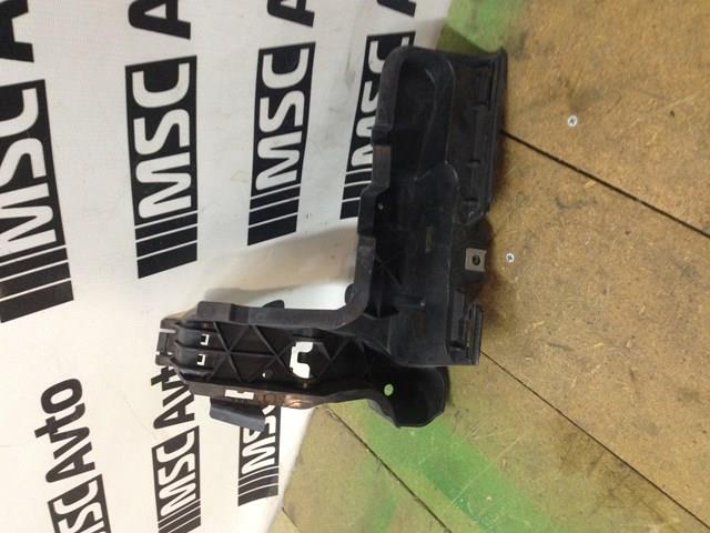 A2538858800 Mercedes крепление бампера заднего