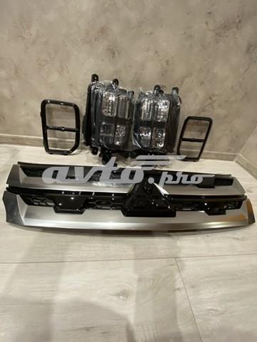 8315A083 Mitsubishi фара противотуманная левая