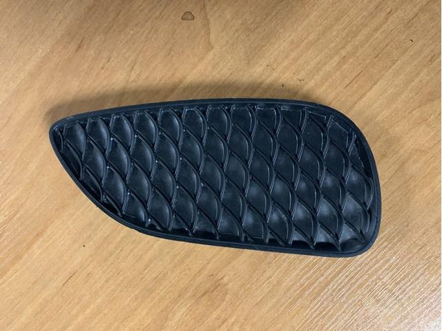 A1568853422 Mercedes заглушка (решетка противотуманных фар бампера