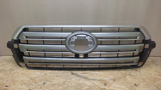 5310160D20 Toyota решетка радиатора