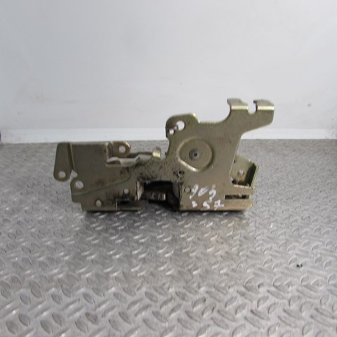 A9017301135 Mercedes замок двери боковой сдвижной правой