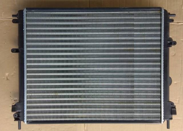 7700430784 Renault (RVI) радиатор