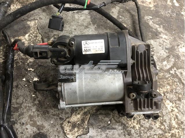 A2213201704 AMK компрессор пневмоподкачки (амортизаторов)