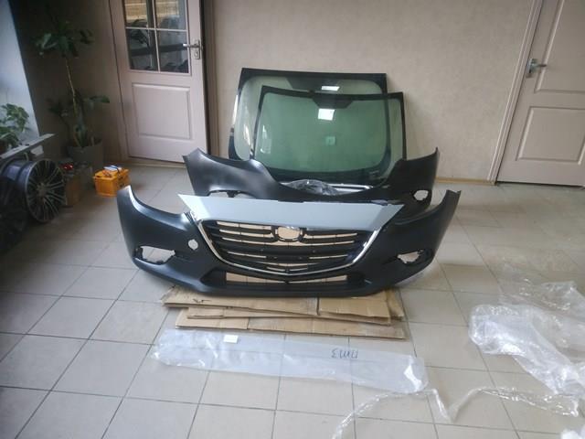 BANE50031ABB Mazda передний бампер