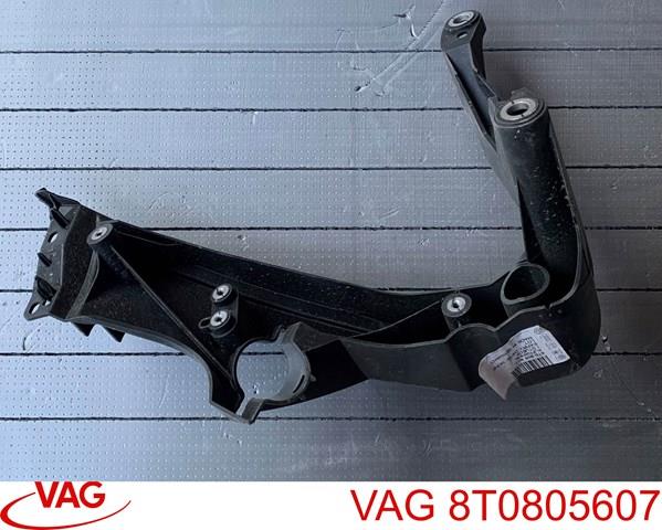 8T0805607 VAG кронштейн (адаптер крепления фары передней левой)
