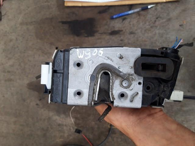 A9067304335 Mercedes замок двери боковой