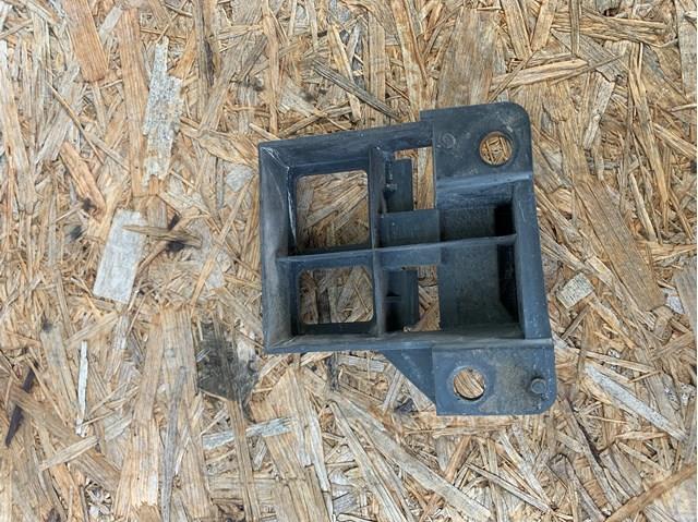 A9068850163 Mercedes | Кронштейн бампера переднего левый A 906 885 01 ...