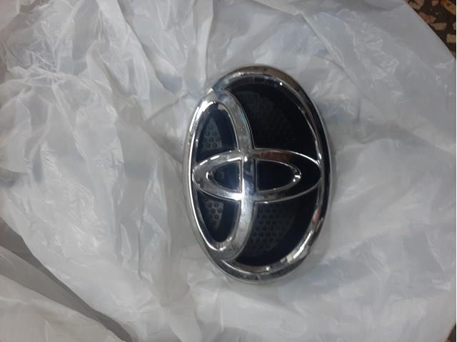 753010R010 Toyota емблема (логотип)