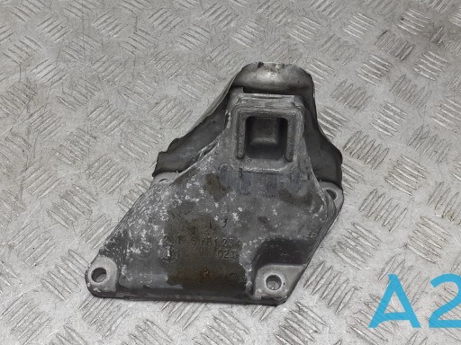 22116781236 BMW Кронштейн подушки (опоры) двигателя правой