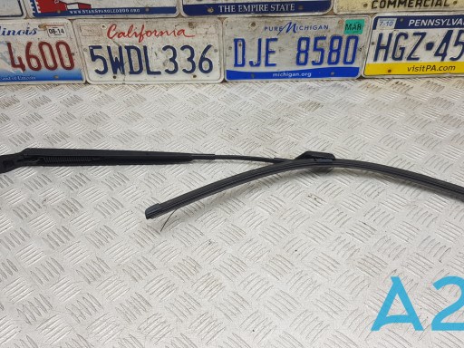 42429688 General Motors поводок дворника левый trax