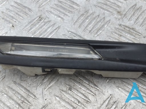 63137154167 Market (OEM) повторитель поворота на крыле левый