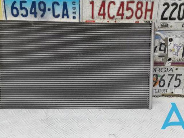 64536804735 BMW радиатор кондиционера