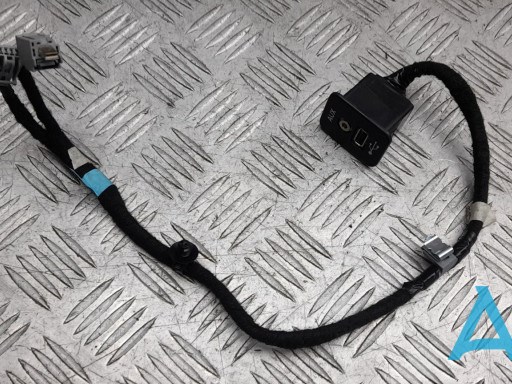 68068293AA Chrysler usb-хаб