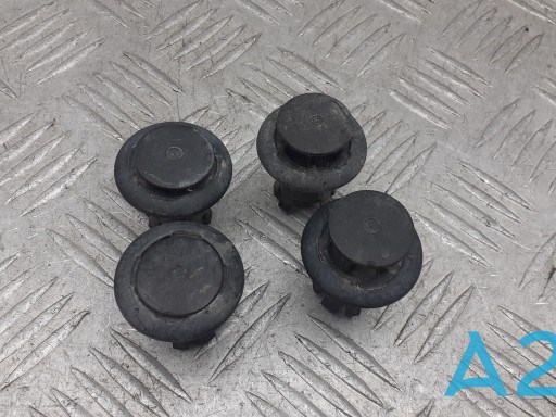 9046705063C0 Toyota пистон (клип крепления подкрылка переднего крыла)