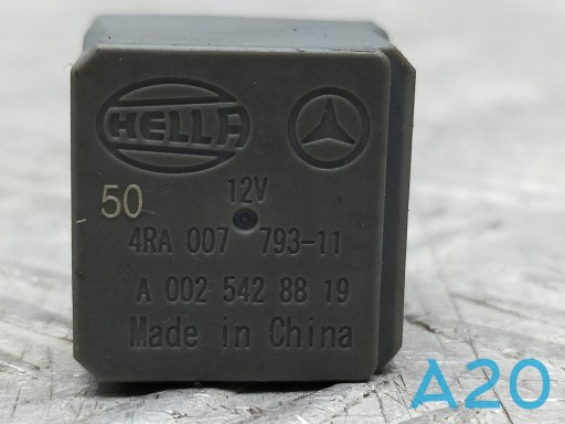 0025428819 Mercedes реле