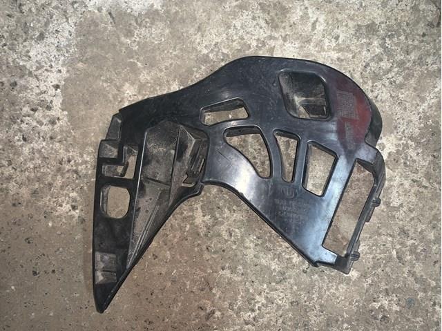 51117385348 BMW кронштейн бамперу для m