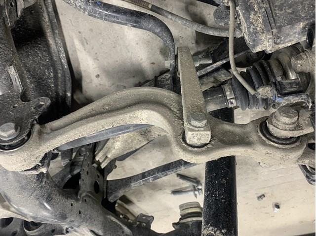 80A505311B VAG рычаг задней подвески поперечный