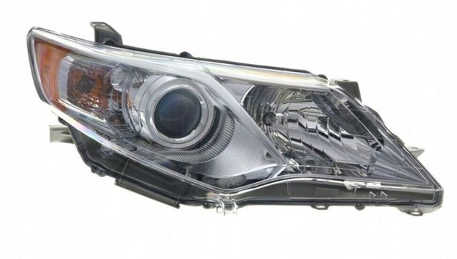 8111006470 Toyota Фара правая