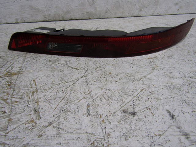 8U0945095B VAG фонарь заднего бампера левый