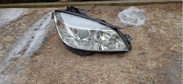 A2048208461 Mercedes фара правая